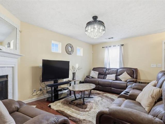 205 Oak Grove