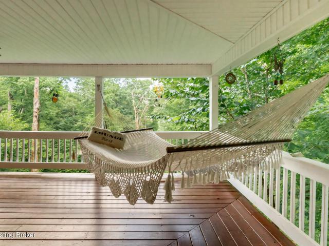 205 Oakmont Bay Dr