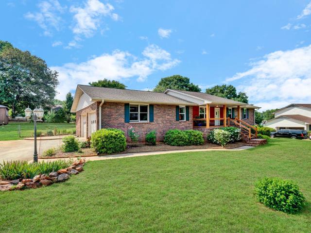 205 Oxmoor Drive