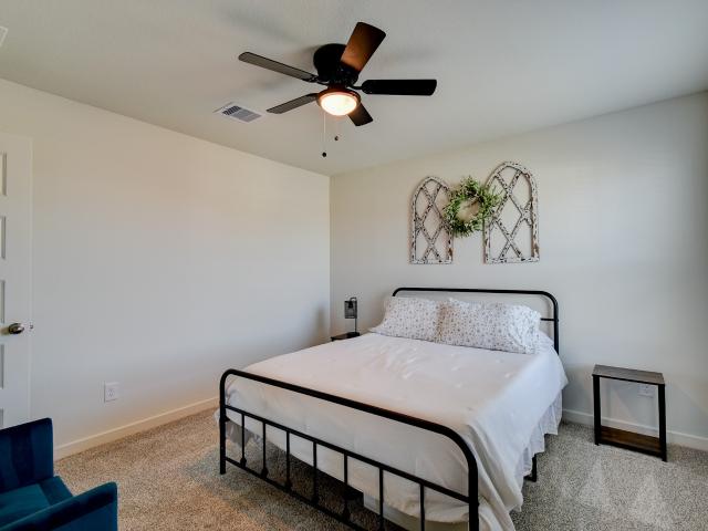 205 Laura Leigh Ln, Angleton, TX 77515 | MLS #38501