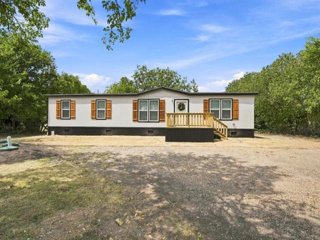 205 Lazy Ln, Red Oak, TX 75154