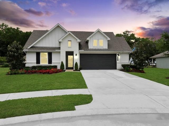 205 Lakeway Cir, Anahuac, TX 77514