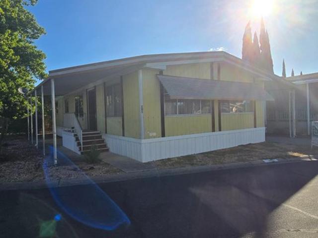 205 Lemon Tree Dr, Vacaville, CA 95687