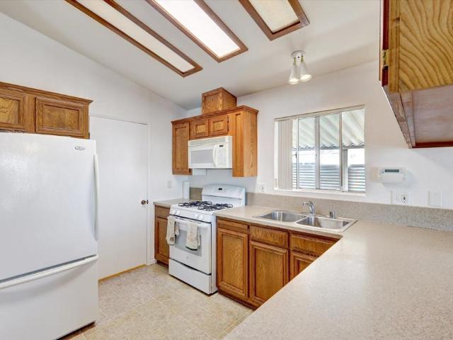 205 Mockingbird Ln, Oceanside, CA 92057 | MLS #NDP2601
