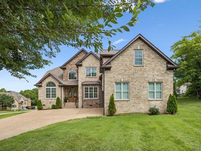 205 Moore Haven Cir, Lebanon, TN 37087