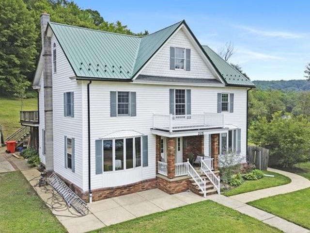 205 Maple Ave, Northern Cambria, PA 15760