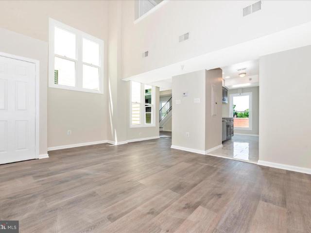 205 Market Thru 207 Street