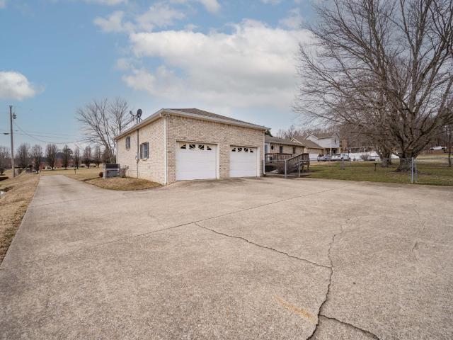 205 Meadowlark Ct, Dickson, TN 37055 | MLS #3133