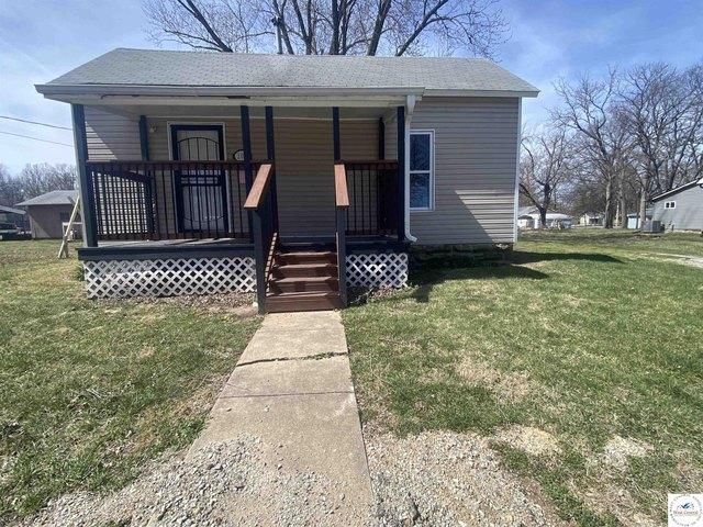 205 N Eighth St, Clinton, MO 64735