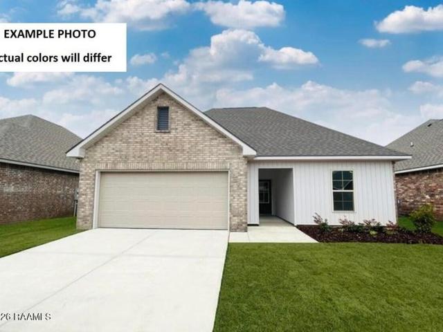 205 Nandina Dr, Scott, LA 70583