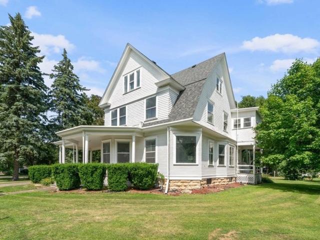 205 S Gage St, Somonauk, IL 60552