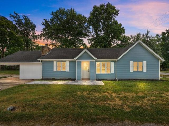 205 S Pine St, Billings, MO 65610