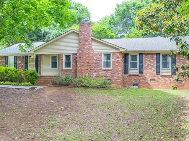 205 Southgate Cir, Piedmont, SC 29673