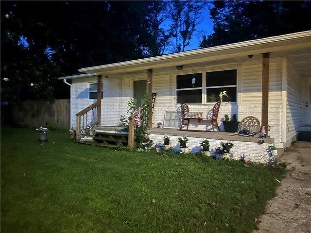 205 SE El Paso St, Gravette, AR 72736