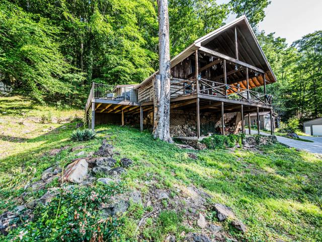 205 Shady Cliff Rd