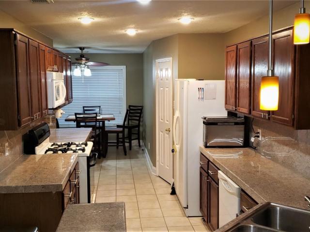 205 Sharnoll Circle