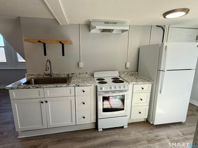 205 Shaw St, Unit 3, New London, CT 06320 | MLS #24158 | Compass