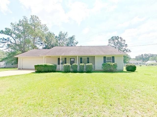 205 Spruce Pine Dr, Thomasville, GA 31757