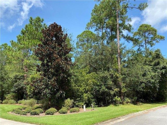 205 Stillwater Dr, Saint Simons Island, GA 31522