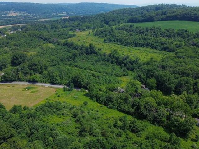 205 Stouts Valley Rd, Riegelsville, PA 18077