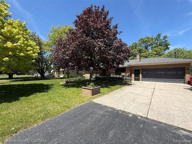 205 Sunset Blvd, Alpena, MI 49707