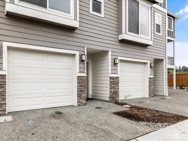 205 SW 4th Lane