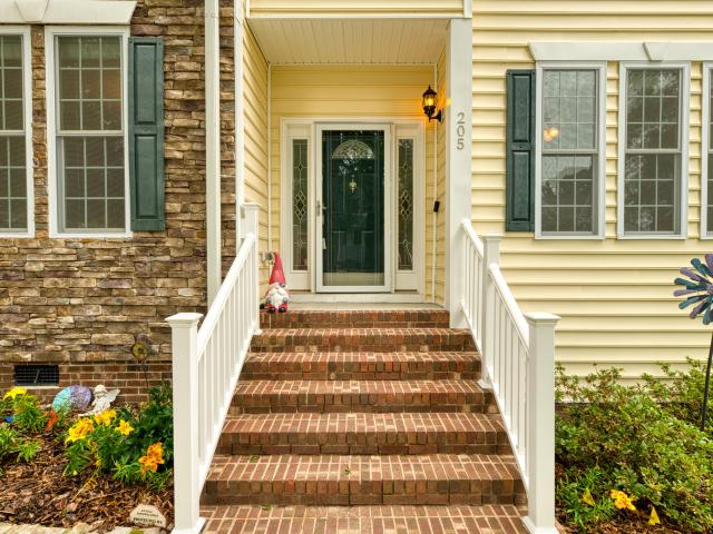 205 Swansboro Drive