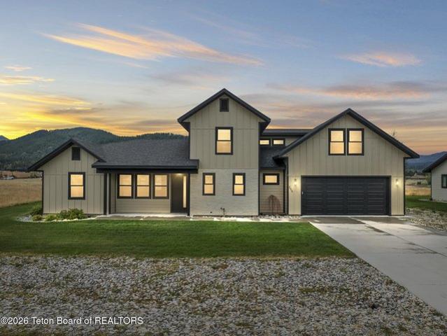 205 Sweetgrass Trl, Alpine, WY 83128