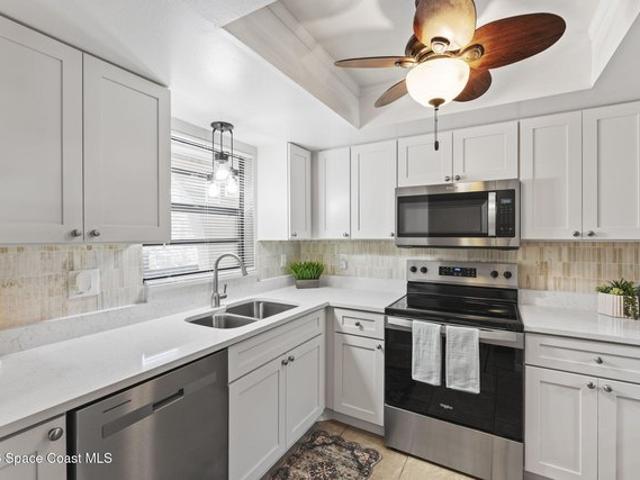 205 Palmetto Ave Apt 208, Merritt Island, FL 32953