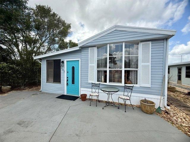 205 Pansy St, Davenport, FL 33837