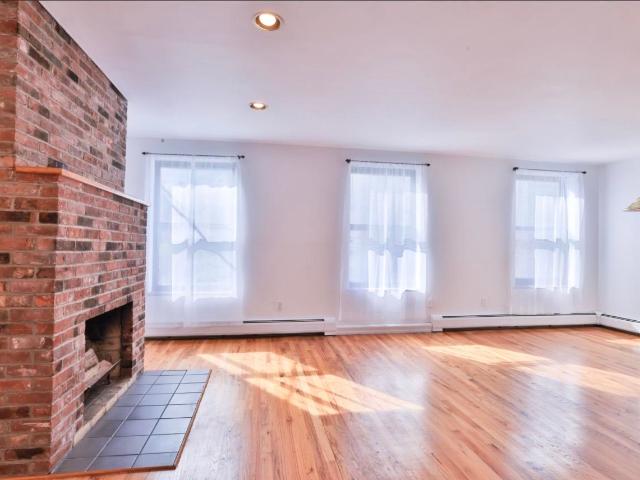 205 Park Ave # 3