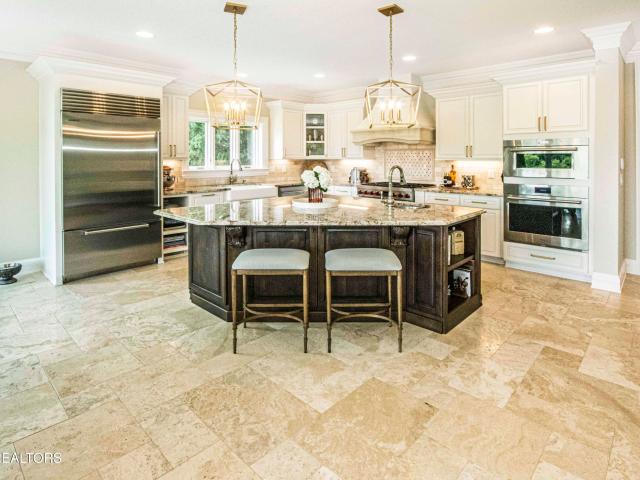 205 Pebble Beach Pt