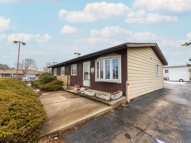 205 Pinecroft Drive