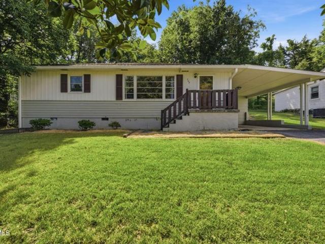 205 Pioneer Ave, Johnson City, TN 37604