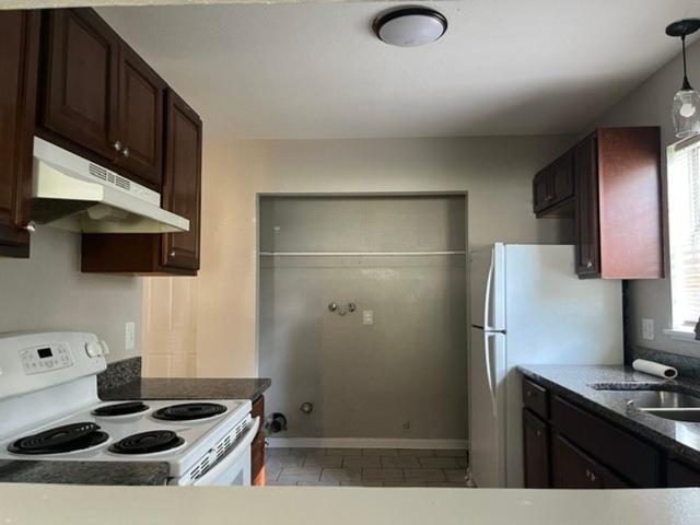 205 Plantation Rd. Unit B