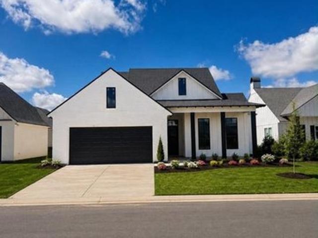 205 Queenstown Ave, Youngsville, LA 70592