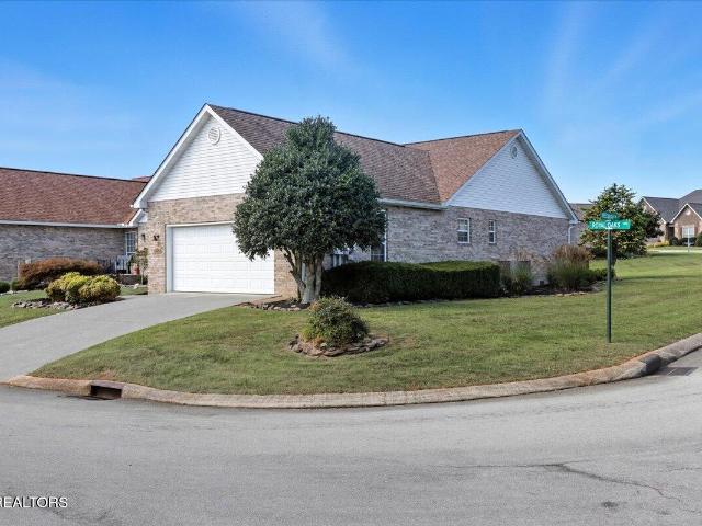 205 Royal Oaks Dr, Maryville, TN 37801 | MLS #1318 | Compass
