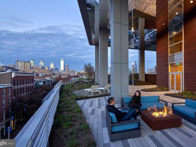 205 Race St, Unit 0B09E, Philadelphia, PA 19106 | Compass