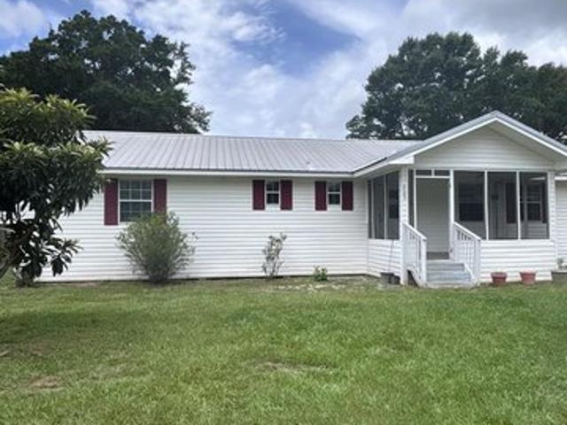 205 Riverview Dr, Wewahitchka, FL 32465