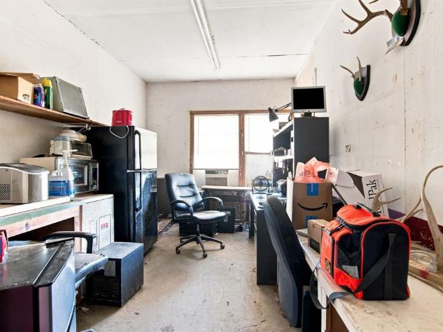 205 W 4th Street