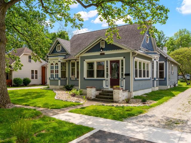 205 W 4th Street