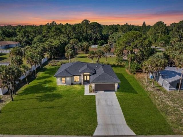 205 W 7th St, Lehigh Acres, FL 33972