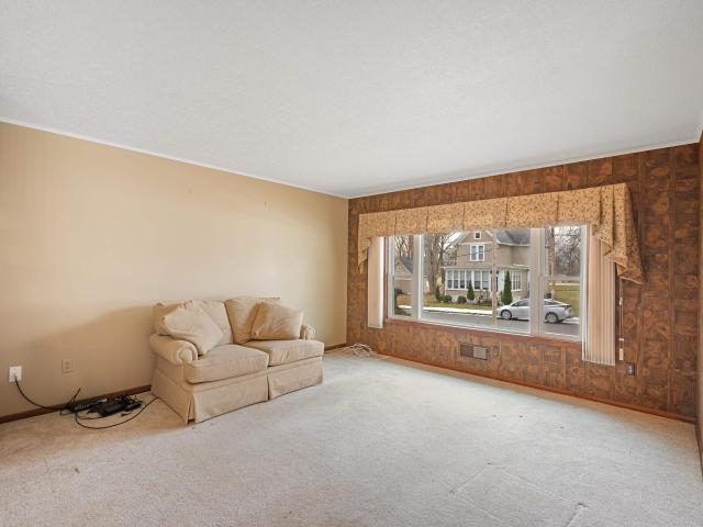 205 W Cherry Street