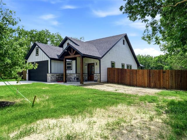205 W Elm St, Alvarado, TX 76009 | MLS #21234 | Compass