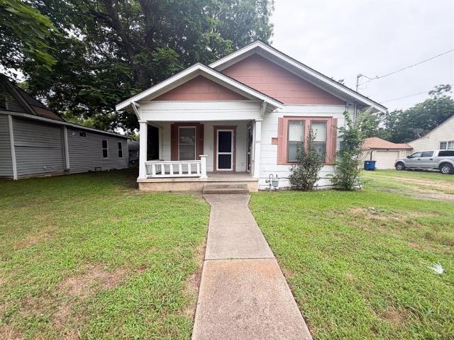 205 W Gilmer Street