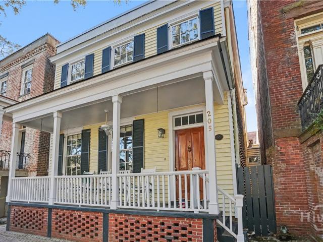 205 W Jones Street