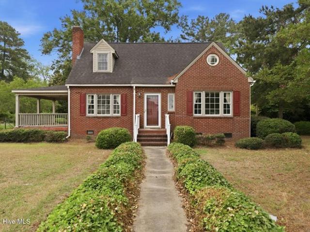 205 W Purvis St, Robersonville, NC 27871