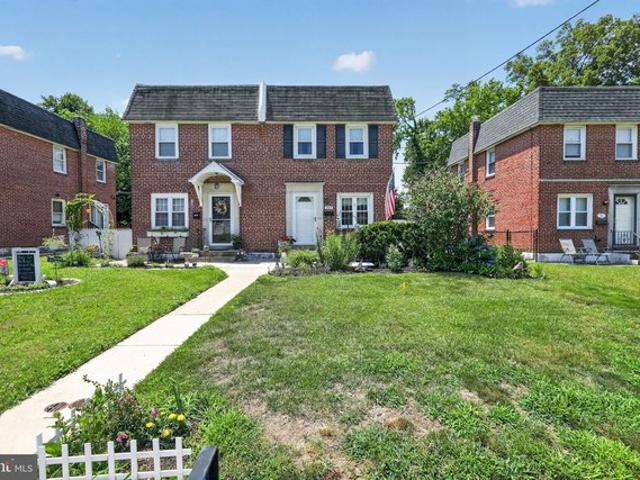 205 W Sylvan Ave, Morton, PA 19070