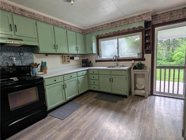 205 Woods Rd