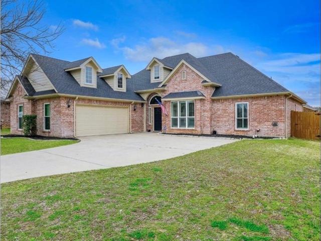 205 Wayne Dr, Aledo, TX 76008